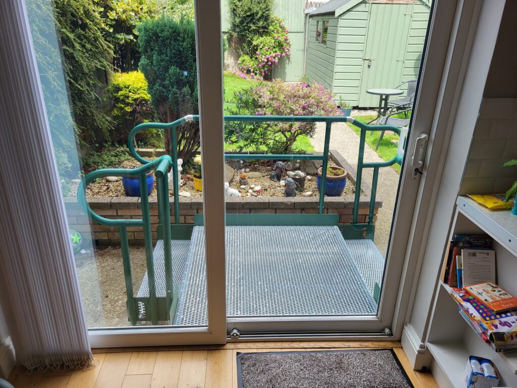 Step Unit With Handrail - Ramps Plus