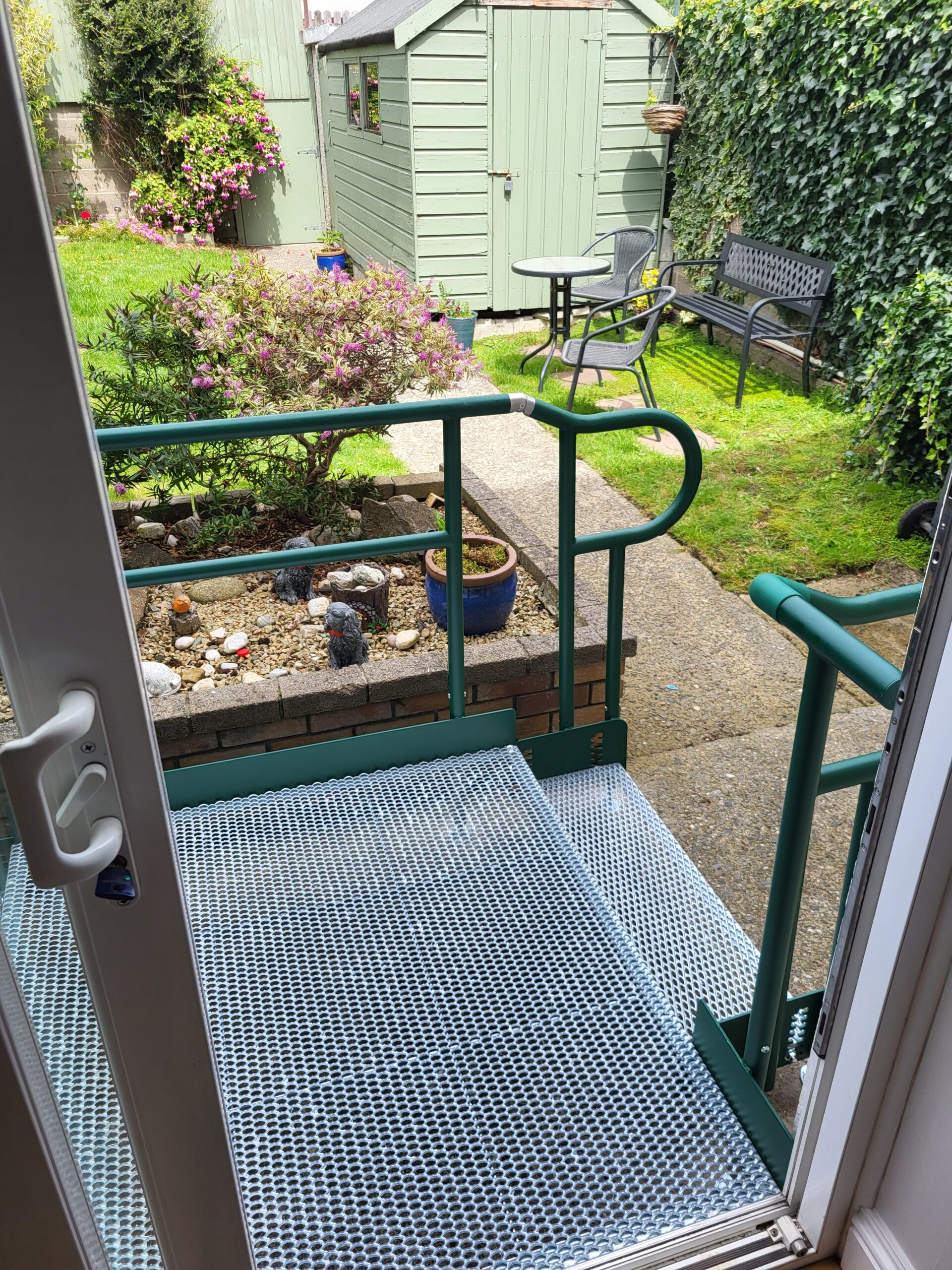 Step Unit With Handrail - Ramps Plus